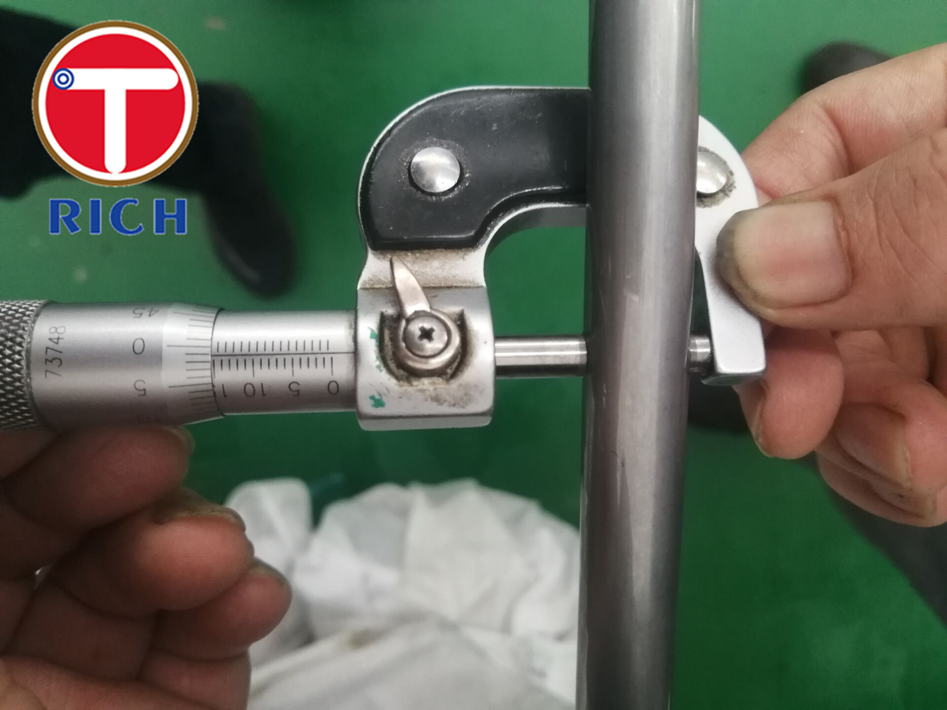 Shock Absorber Cold Drawn Steel Pipe Welded Precision Steel Tubes 0.8 ...